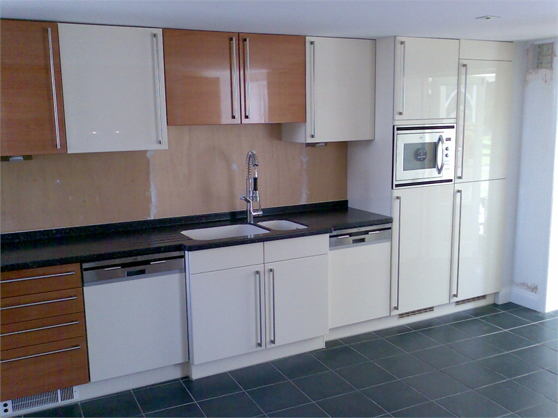 S O'Neill Electrical Ltd - Fitted Kitchen 2 Gallery Page